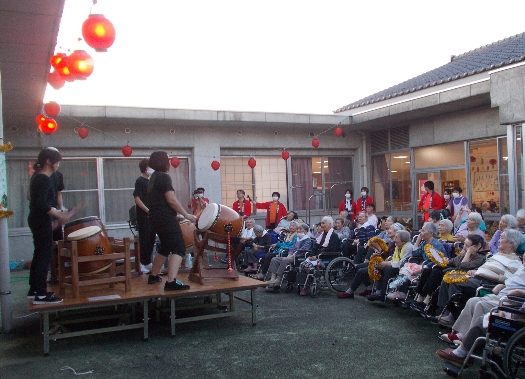 夏だ！祭りだ！納涼祭だ！！（壱の苑） | 大江苑 | お知らせ | 社会福祉法人 小杉福祉会